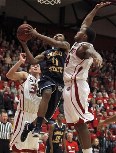 No. 12 Murray State wins to remain last undefeated | Sports ...