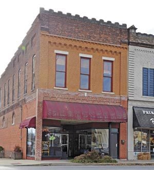 Changing hands: Downtown eatery closing for ownership transition | News ...