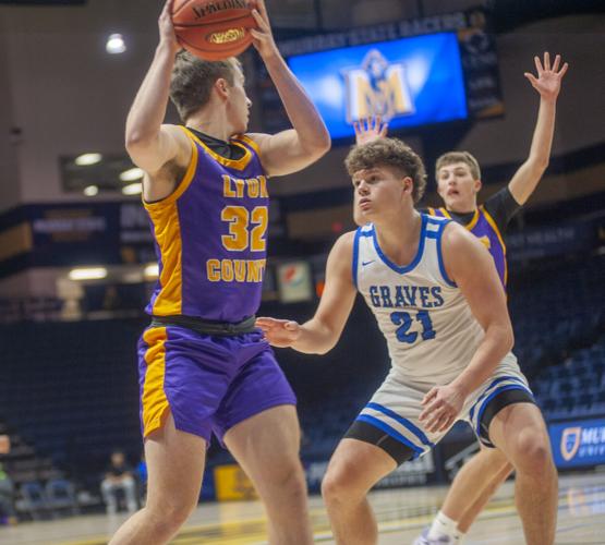 Stellar shooting from Lyon leads to win over Graves at Eagles Classic ...