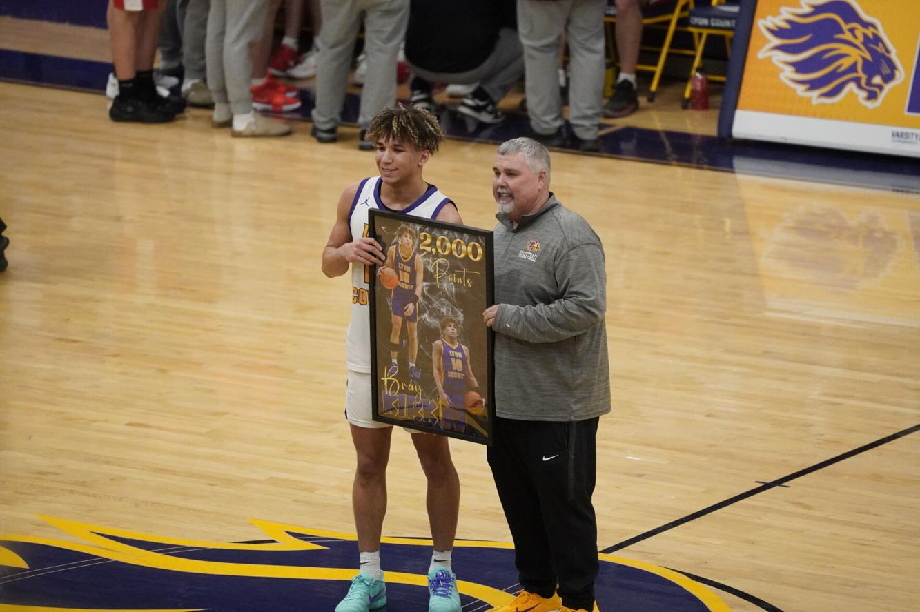 Bray Kirk nets 2000th point in Lyon’s win over Livingston | Sports ...