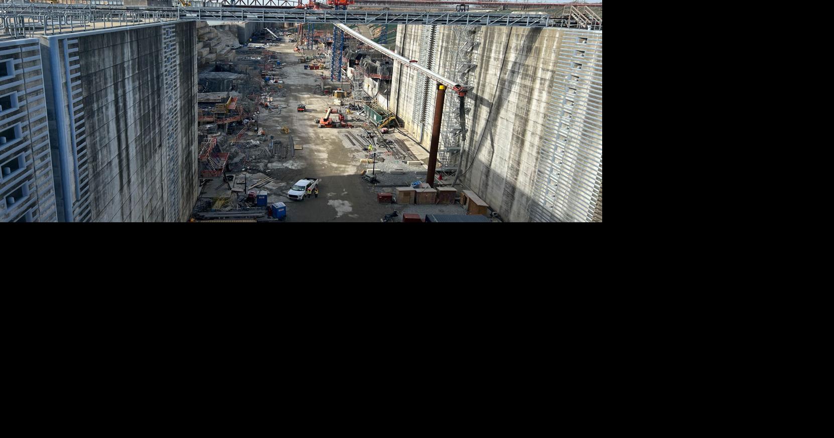 Crews in final stage of building new lock at Kentucky Dam ...