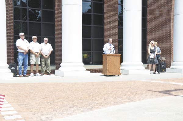REMEMBRANCE: Lyon veterans plaza dedicated | News | timesleader.net