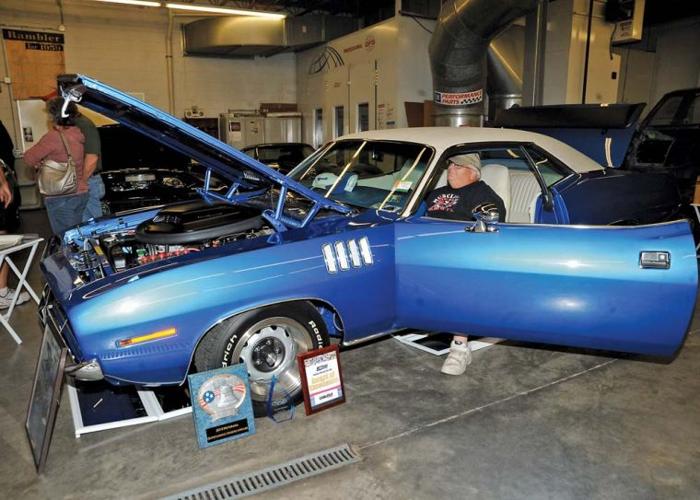 Eldora Raceway reunion raises money; Law inducted into Hall of Fame ...