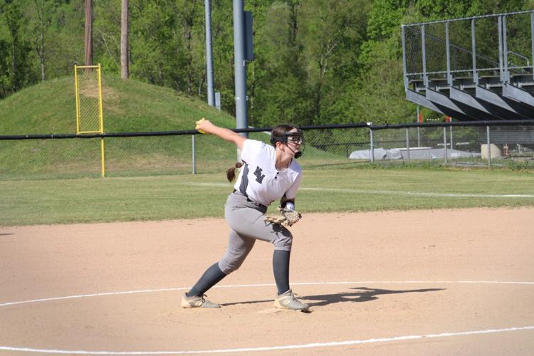 North Marion softball ends Fairmont Senior's season on double play to ...