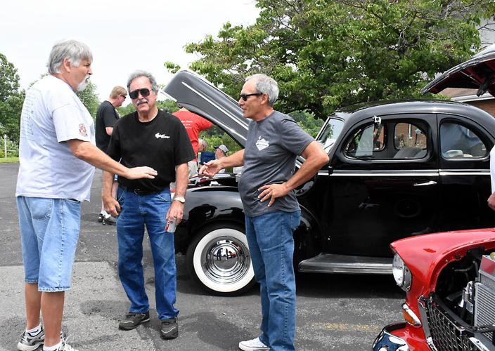 Cars drive attention to church fundraiser | News | timeswv.com