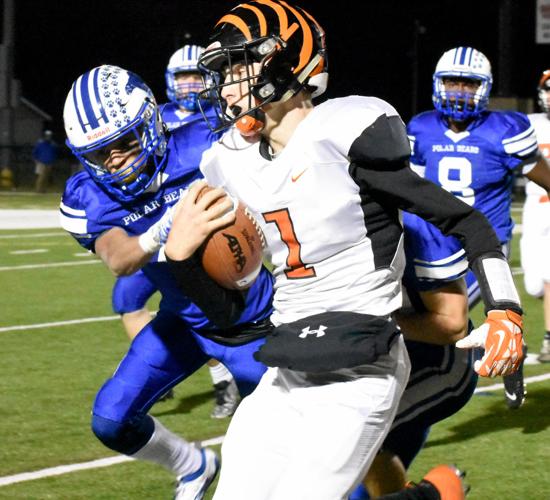 Polar Bears shut down Elkins run game in 49-7 rout | Sports | timeswv.com