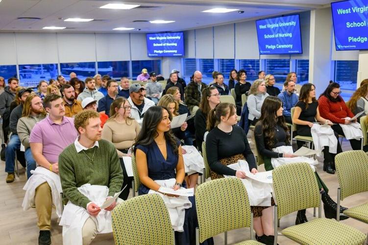 Third WVU Nursing Bridgeport Campus cohort participates in pledge ...