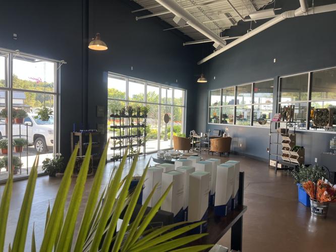 New local business The Flower Barn brings bouquets, home goods to ...