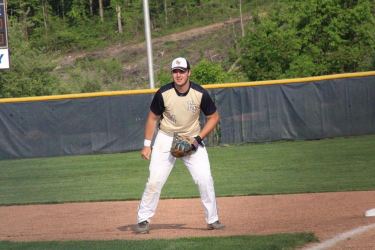 Golden Bears get best of Bees in sectional pitchers duel | High School ...