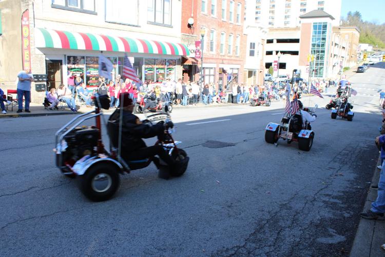 Hundreds honor military heroes in annual Fairmont Veterans Day Parade ...
