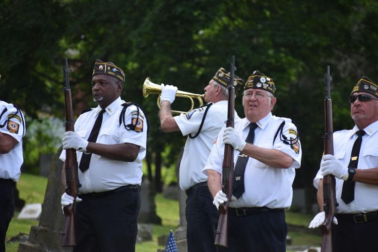 Fairmont's Maple Grove Cemetery dedicates Memorial Plaza to veterans ...