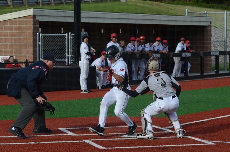 Red Riders tame Huskies to stay alive | High School Sports | timeswv.com