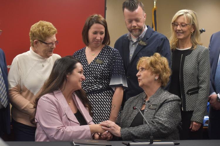 Marion County Board of Education formally signs dual enrollment ...