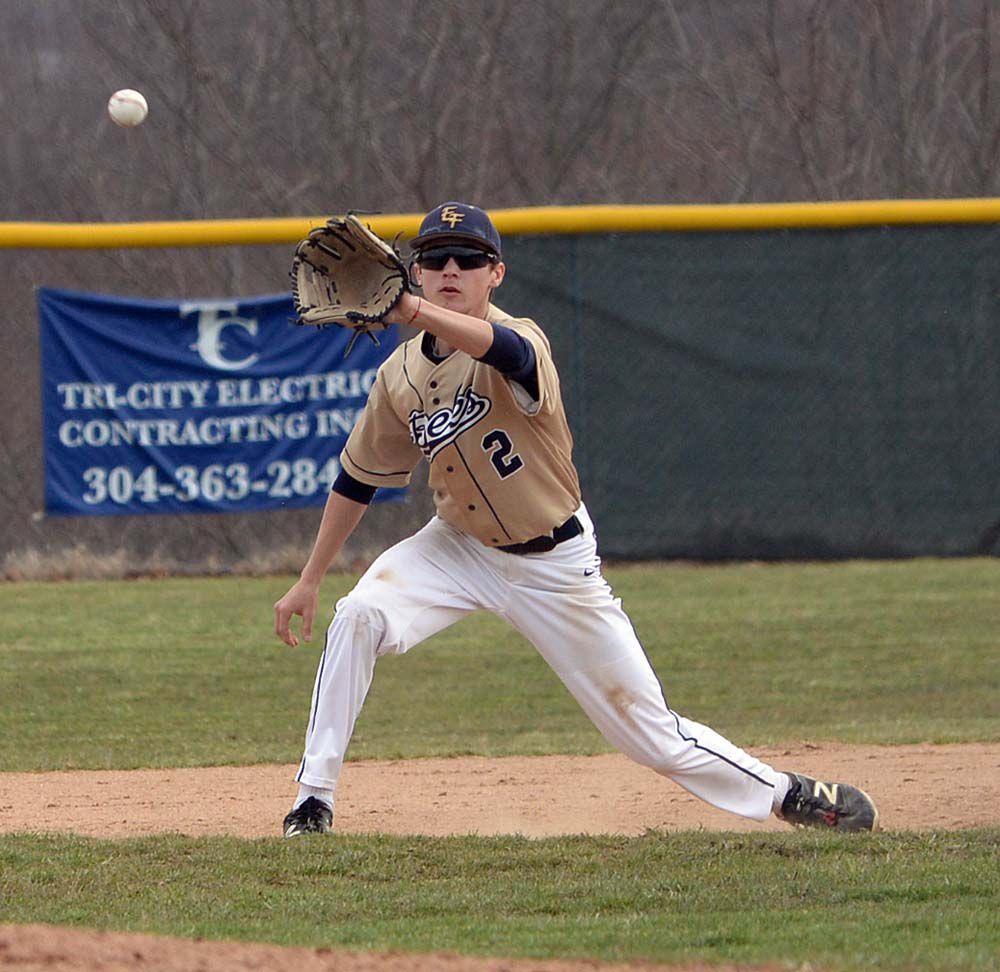 Oak Glen holds off East Fairmont in seventh inning: PHOTOS | Sports ...