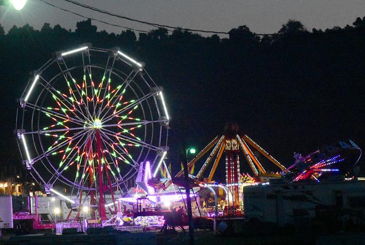 Demolition derby highlights Friday at the fair: PHOTOS | News | timeswv.com