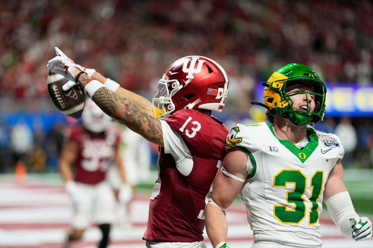 Oregon's Kenyon Sadiq and Dillon Thieneman have declared for NFL draft ...