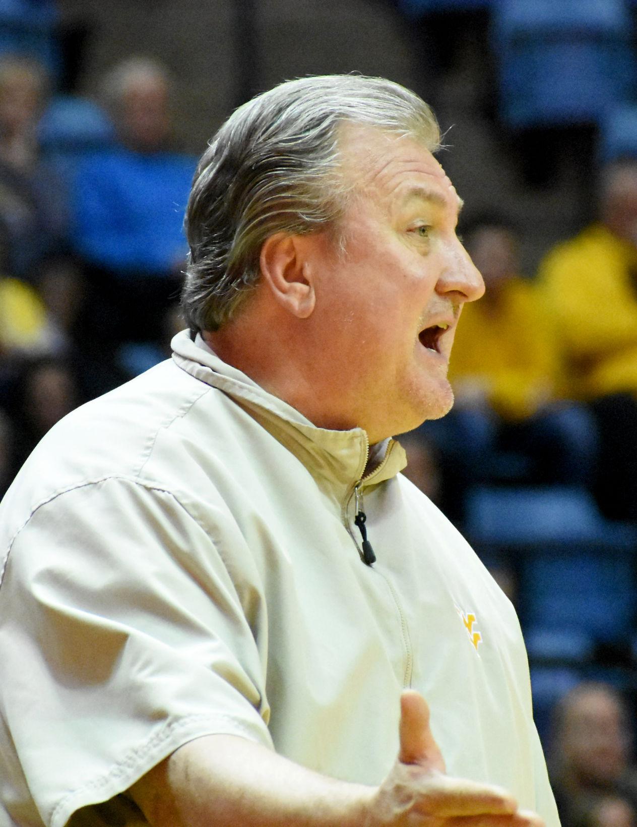 Huggins reflects on career day before entering Naismith hall of fame ...
