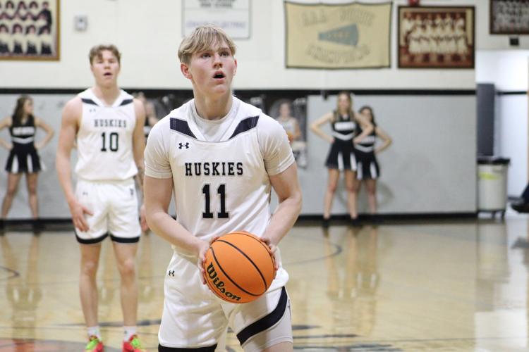 Morris' double-double lifts North Marion past Weir 70-51 in regular ...