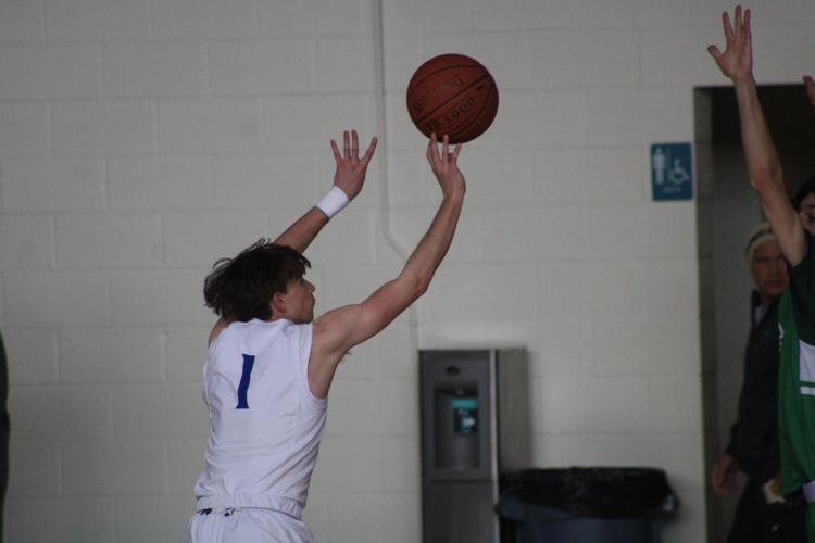 Fairmont Senior ends regular season with 21-point win | High School ...