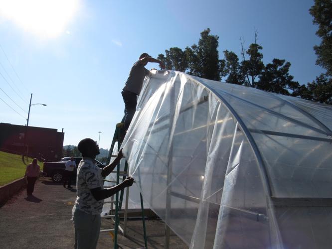 Pleasant Valley Elementary builds ‘high tunnel’ to teach kids about ...