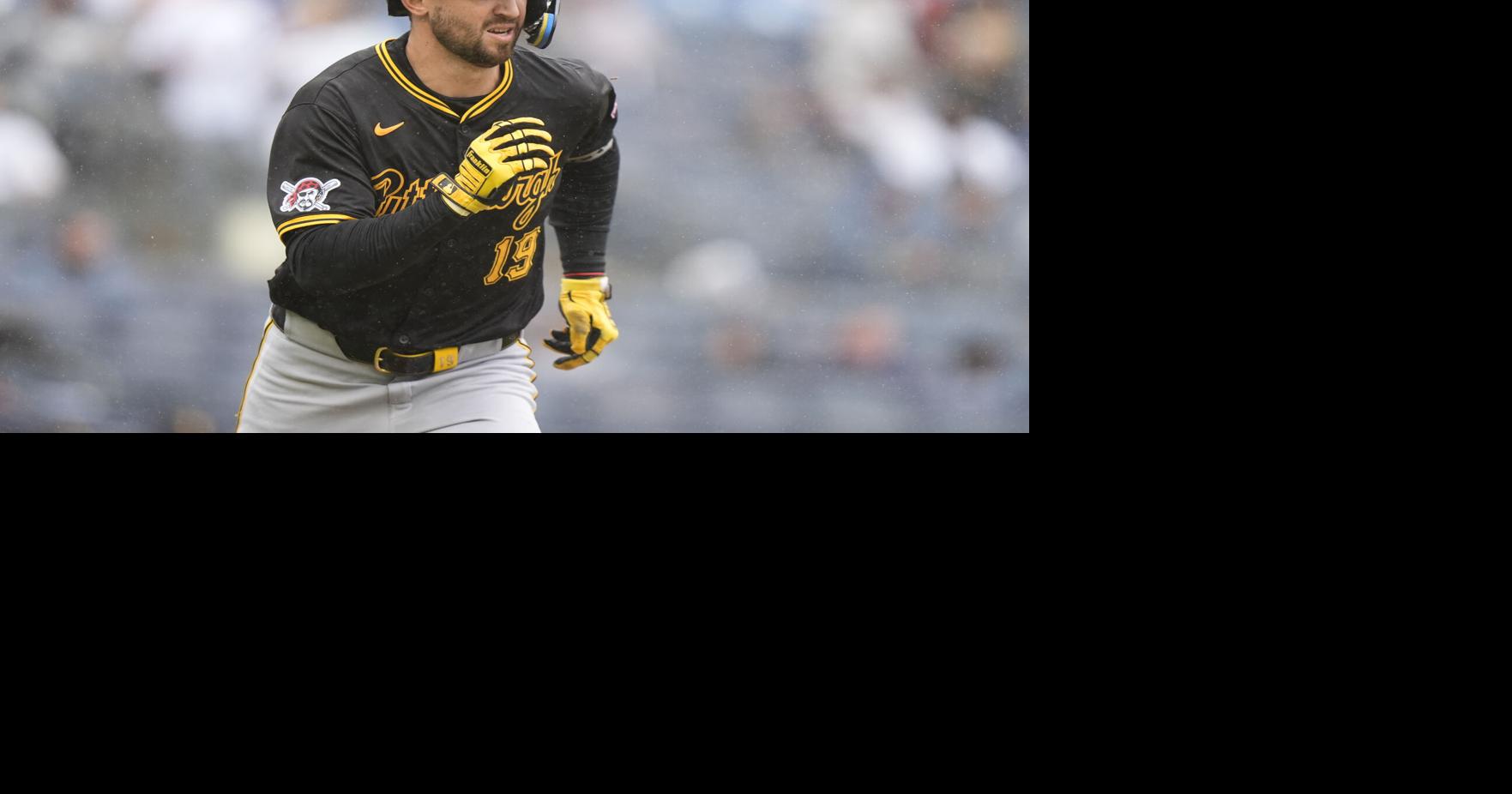 Pirates' Jared Triolo named Gold Glove finalist at utility position ...