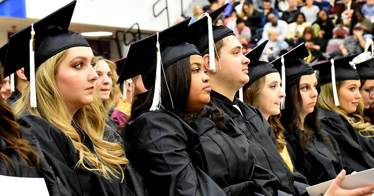 FSU hosts Winter Commencement for graduating students: PHOTOS | News ...