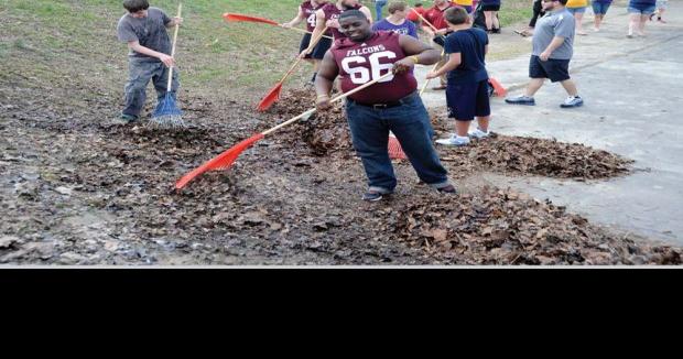 Boys & Girls Club, FSU football team clean up park: VIDEO AND PHOTOS ...