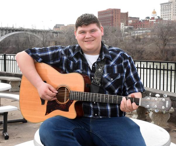 Morgantown native heads to American Idol | News | timeswv.com