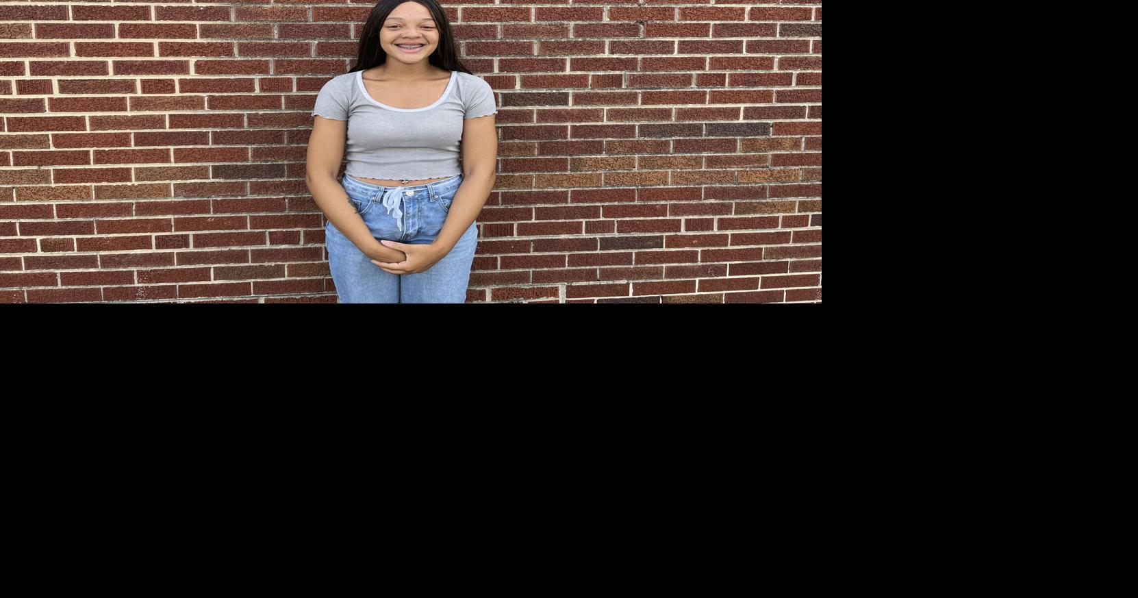 Mahaylah Ramage named EFHS Band Queen Bee | Life | timeswv.com