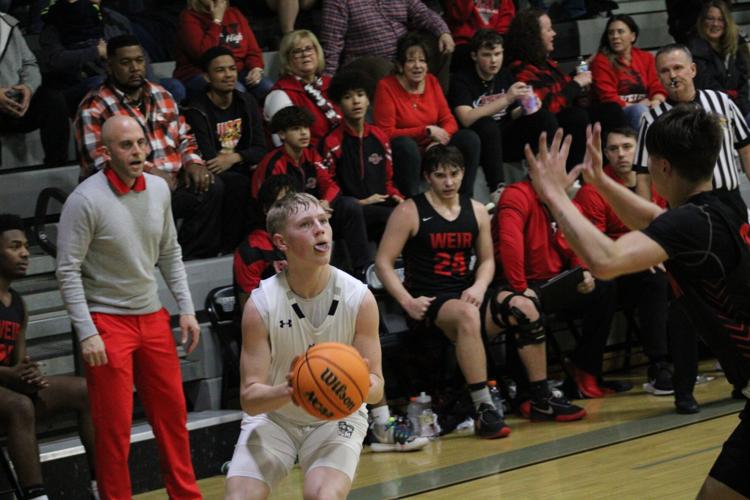 First-half hole too deep for Huskies as Weir Red Riders win 54-45 ...