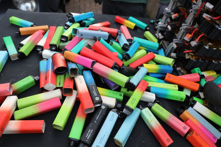 Engineer powers his entire home using 500 discarded vapes | News ...