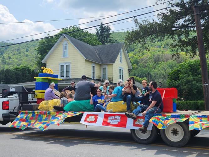 Photos from the June 22 papers are now online, part 1 | Photos ...