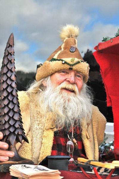 Bringing in holiday spirit | News | tiogapublishing.com