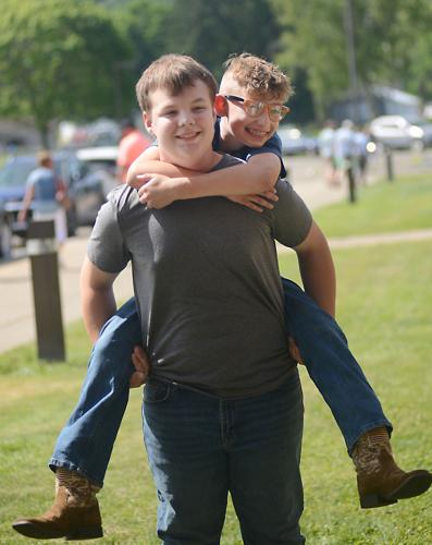 Clark Wood Elementary celebrates graduating class | Local ...