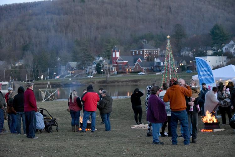 Galeton celebrates holiday season with GLOW | Local | tiogapublishing.com