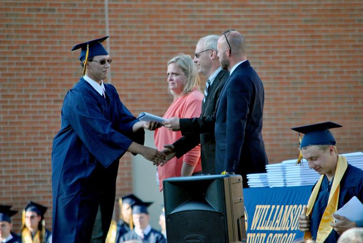 Williamson celebrates graduation | Community | tiogapublishing.com