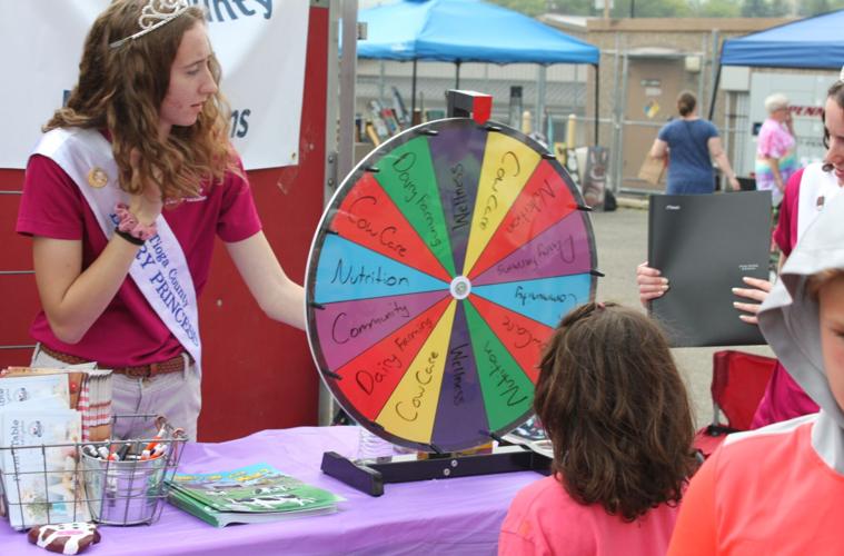 Mansfield's first ever 'Final Friday" goes off without a hitch | Local ...