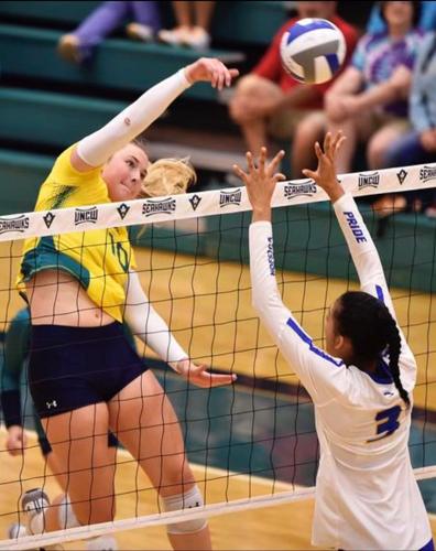 Local athlete Caitlyn Callahan makes waves in Wilmington | Volleyball ...