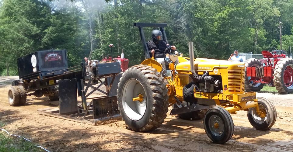 Liberty tractor pull carries on tradition | Local | tiogapublishing.com