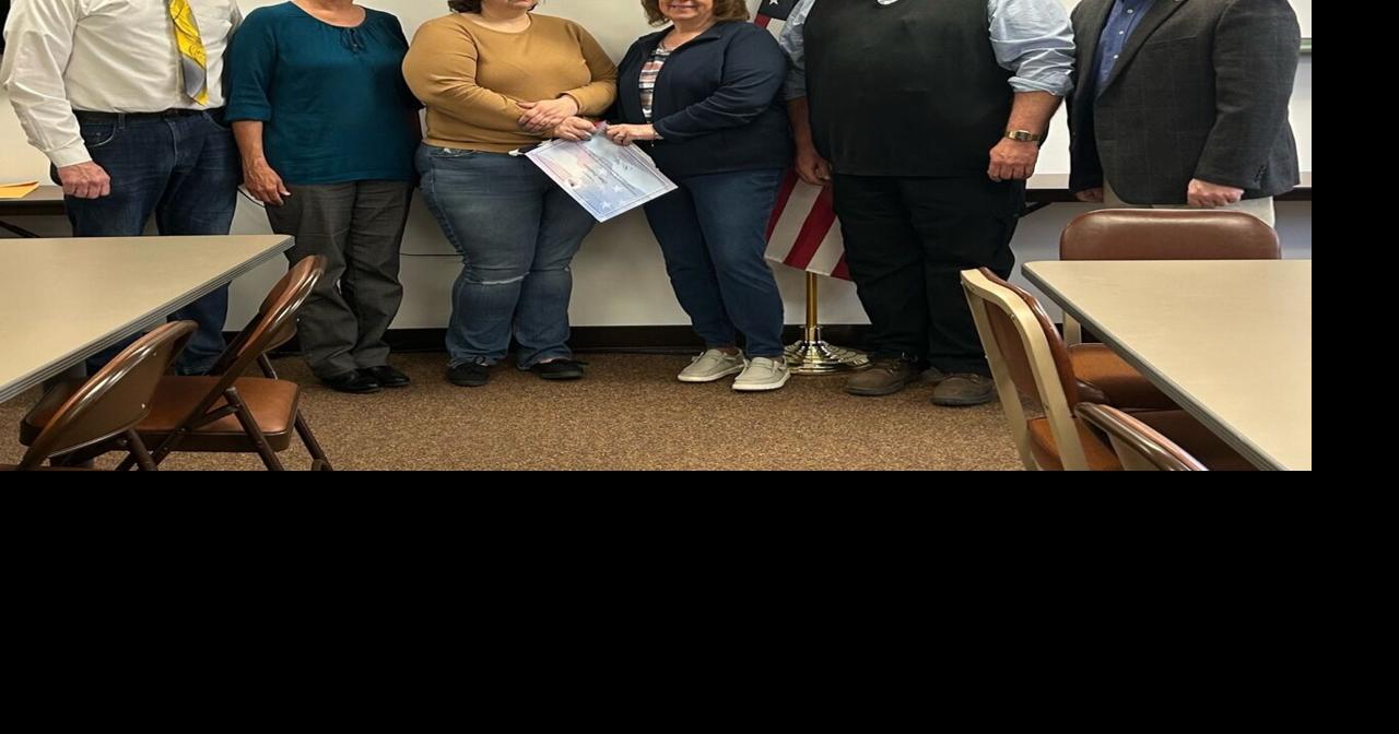 Predmore honored for service | Community | tiogapublishing.com
