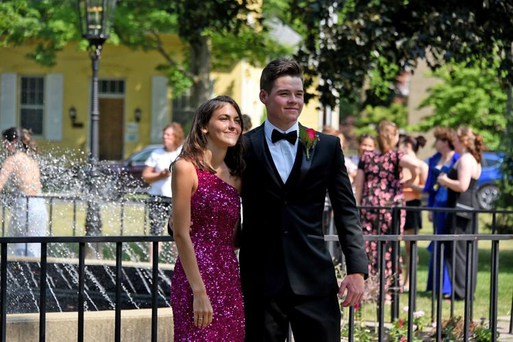 Wellsboro High School celebrates prom | Local | tiogapublishing.com