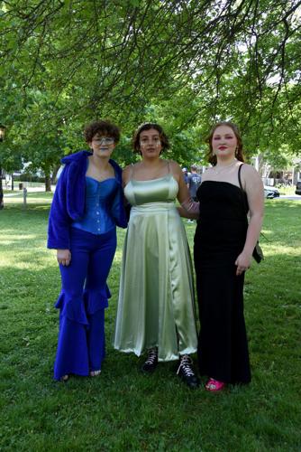 Wellsboro High School celebrates prom | Local | tiogapublishing.com