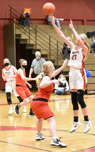 Liberty girls hang on for win, 40-39 | Free Press-Courier ...