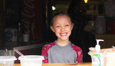 Maddie Knapp gives out lunches at Rosie's | Coronavirus ...