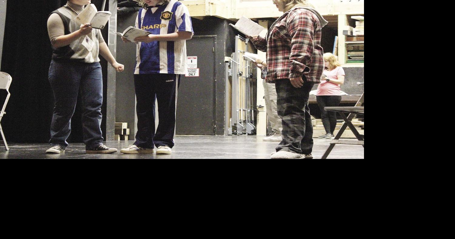 THS students rehearse for ‘Curse of the Werewolf’ junior/senior class ...