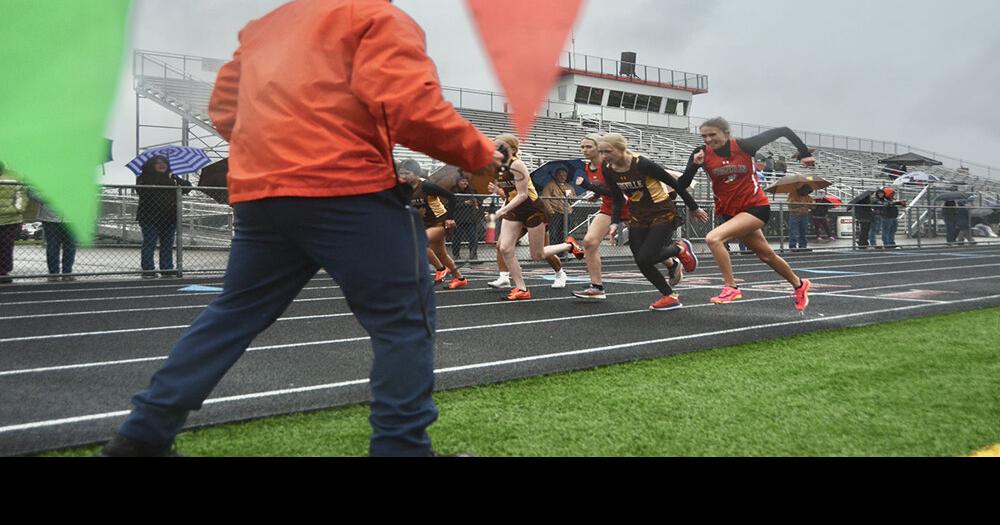 Titusville Rockets track teams run past the Franklin Knights | Sports ...