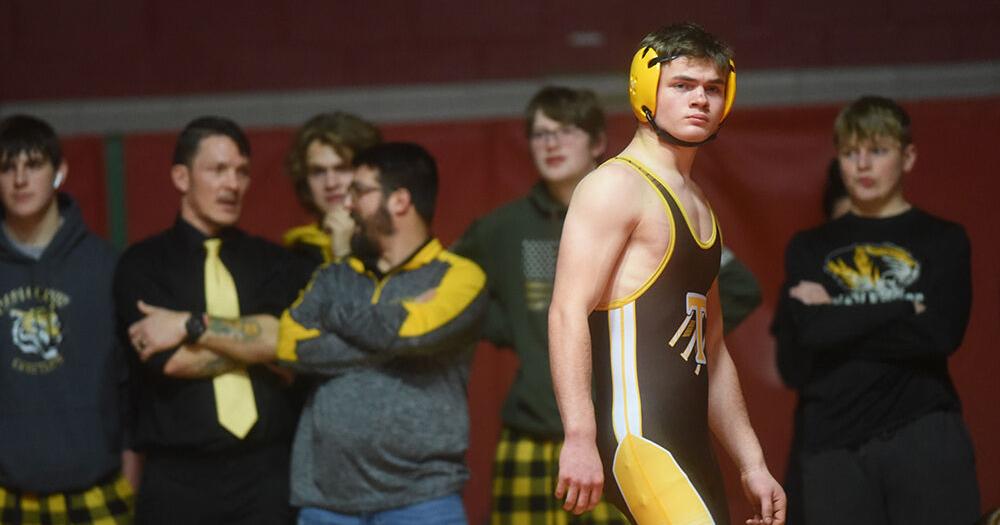 Wrestlers head into Fred Bell for pre-district test | Sports ...