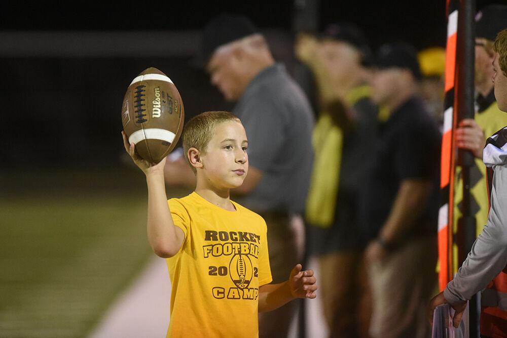 Coach’s son, Noah Reynolds, takes his duties as ball boy seriously ...