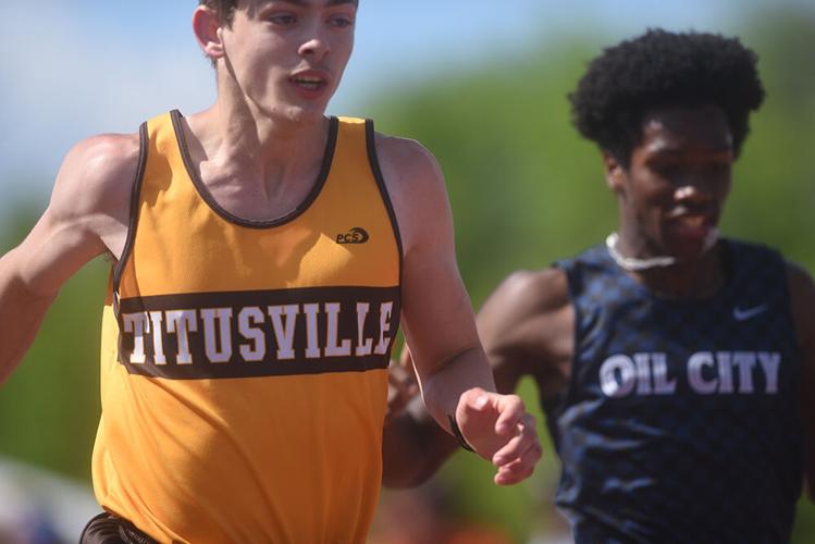 Burrows finds his race late in season, wins districts | Sports ...