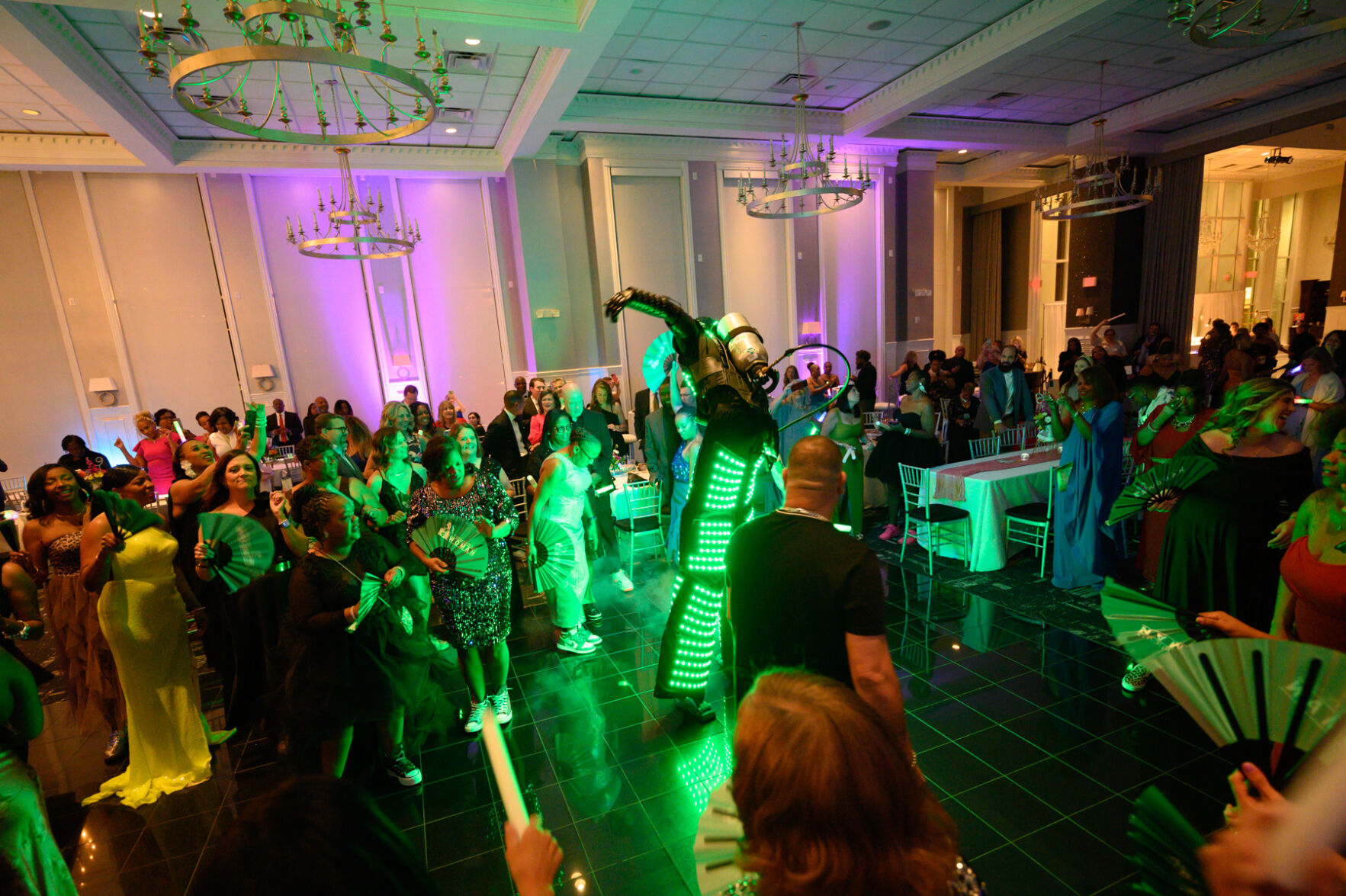 Fall Sneaker Ball | Photo Galleries | topsinlex.com